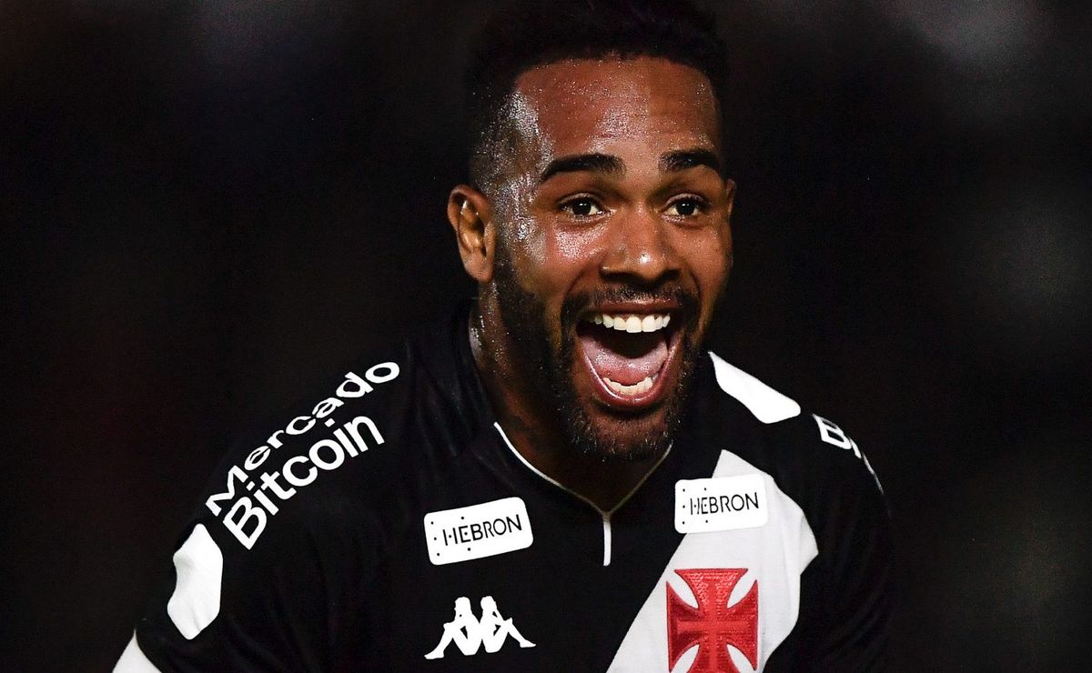 Alex Teixeira tem seu nome ligado ao Vasco da Gama nos bastidores