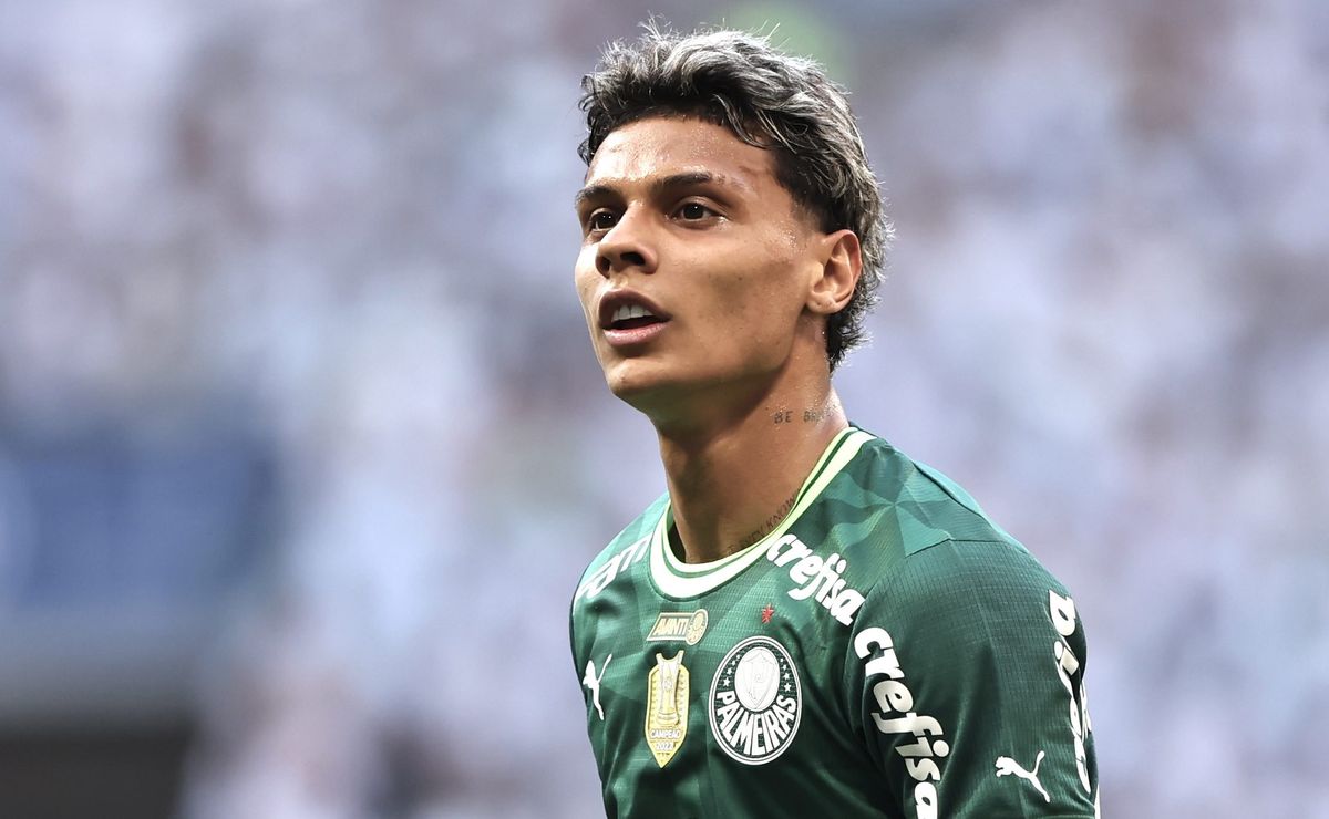 Richard Ríos assusta o Palmeiras e possível lesão é atualizada