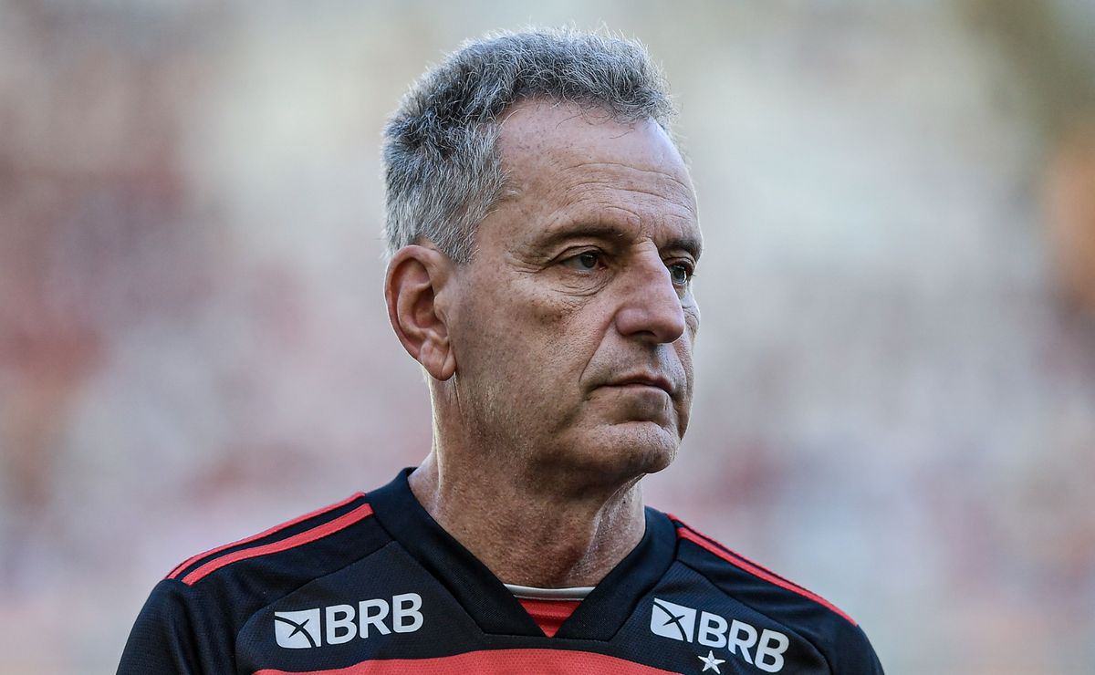 Rodolfo Landim renova com goleiro Dyogo Alves até 2026