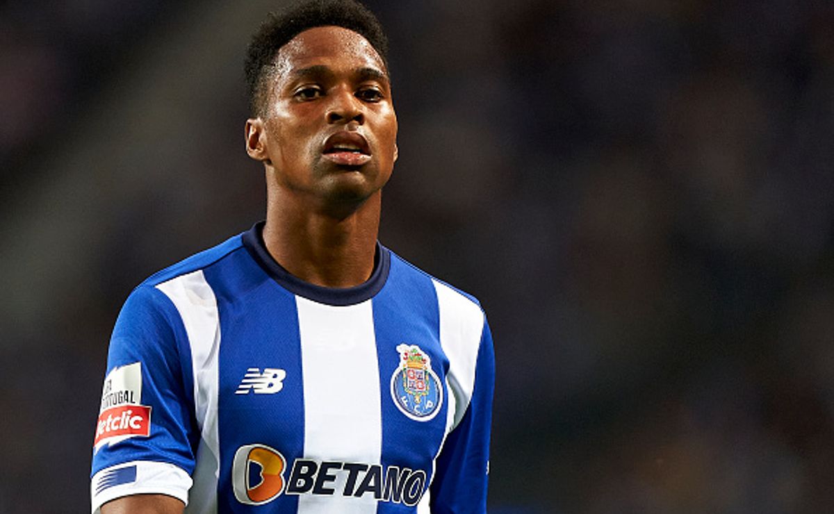 São Paulo define lateral de rival como 'plano B' de Wendell para 2025