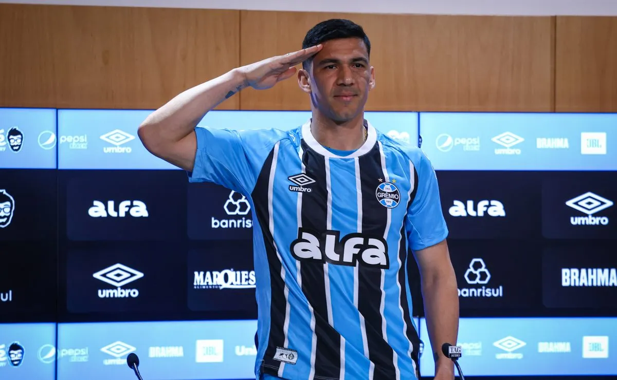 Balbuena e Carlos Vinicius prontos para estrear no Grêmio pelo Brasileirão