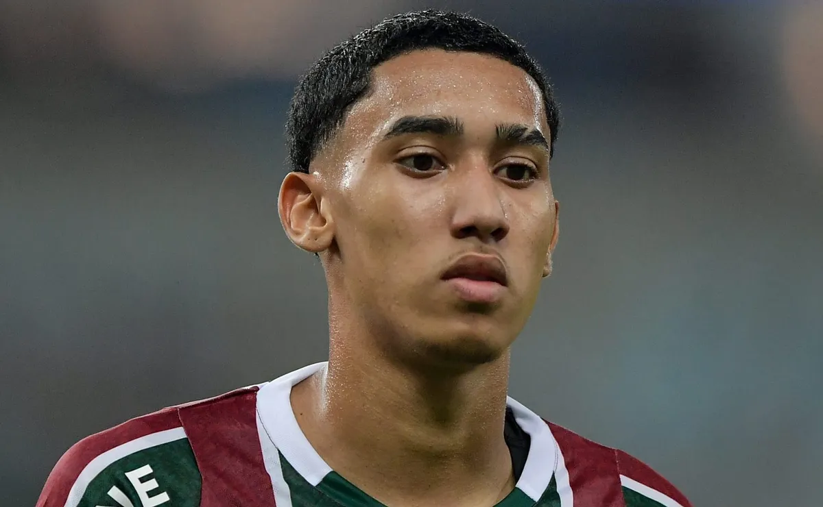 Fluminense toma decisão sobre venda de Isaque após oferta do Shakhtar