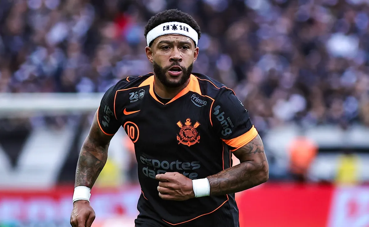 Neto volta a detonar Memphis Depay no Corinthians: "pior contratação"