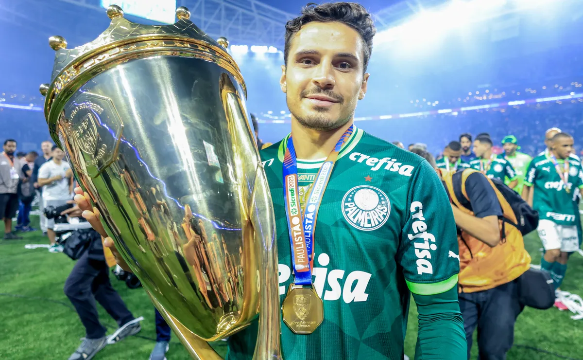 Grêmio apresenta proposta para contratar Raphael Veiga, do Palmeiras