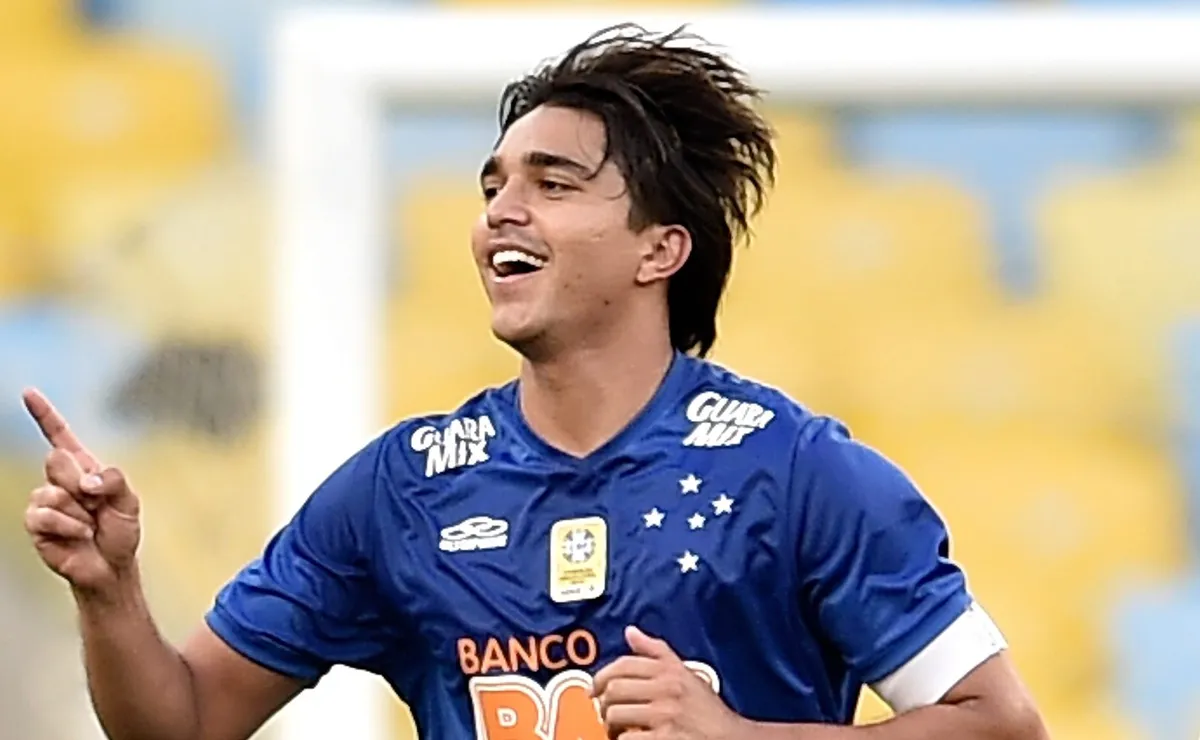 Marcelo Moreno, ídolo do Cruzeiro, pausa aposentadoria e retorna ao futebol