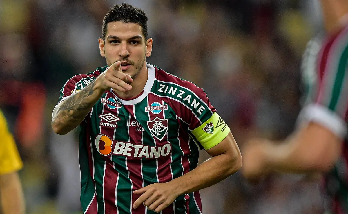 Fluminense ainda pode tentar Nino, do Zenit-RUS, no meio do ano