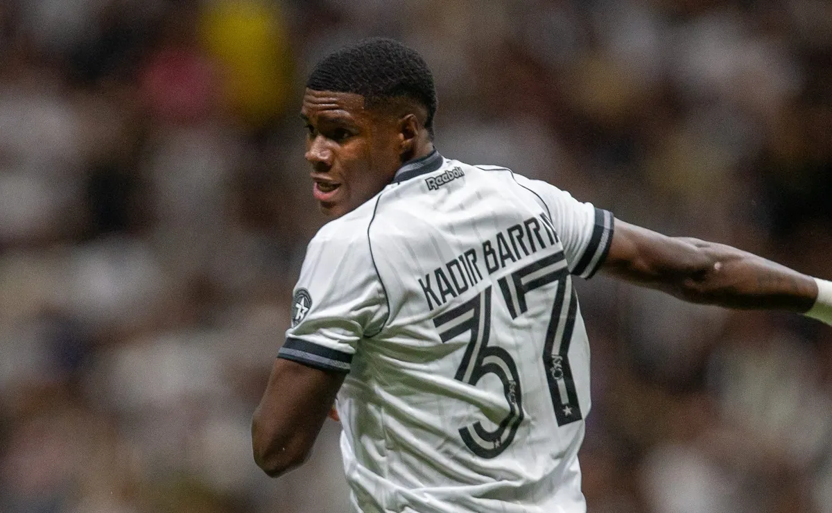 Kadir, do Botafogo, não é convocado pelo Panamá para Copa do Mundo