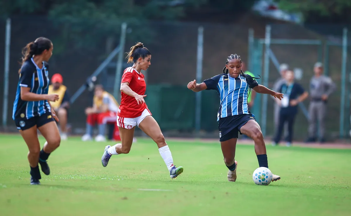 Internacional x Grêmio: onde assistir, horário e escalações do jogo