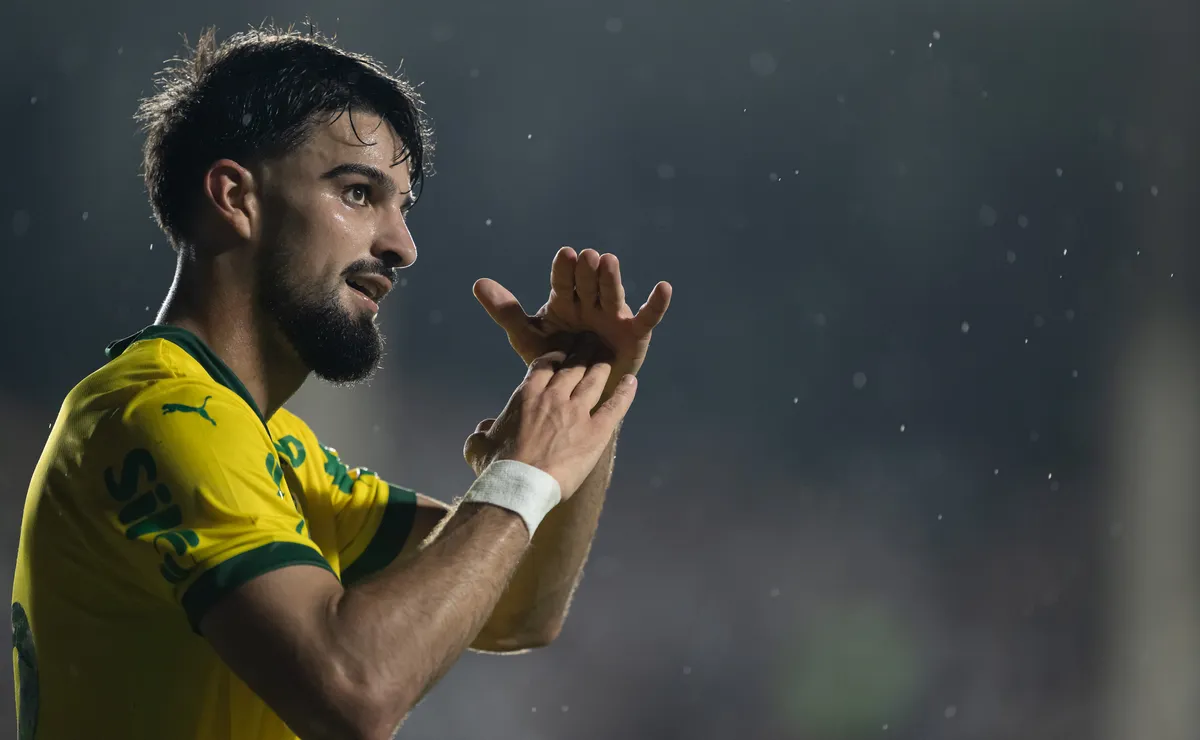 Flaco López brilha no Palmeiras e possível saída acende alerta na direção
